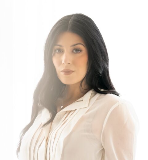 Elizabeth Tabish: Her Voice, Her Truth